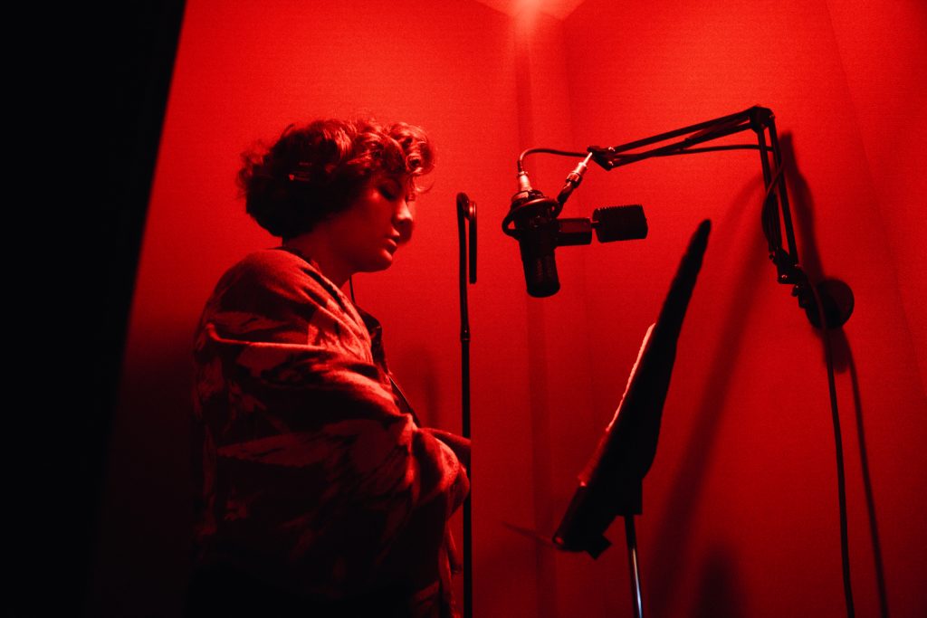 LIZA Talks Capturing ‘Gone September’ in Just Two Takes and the ...